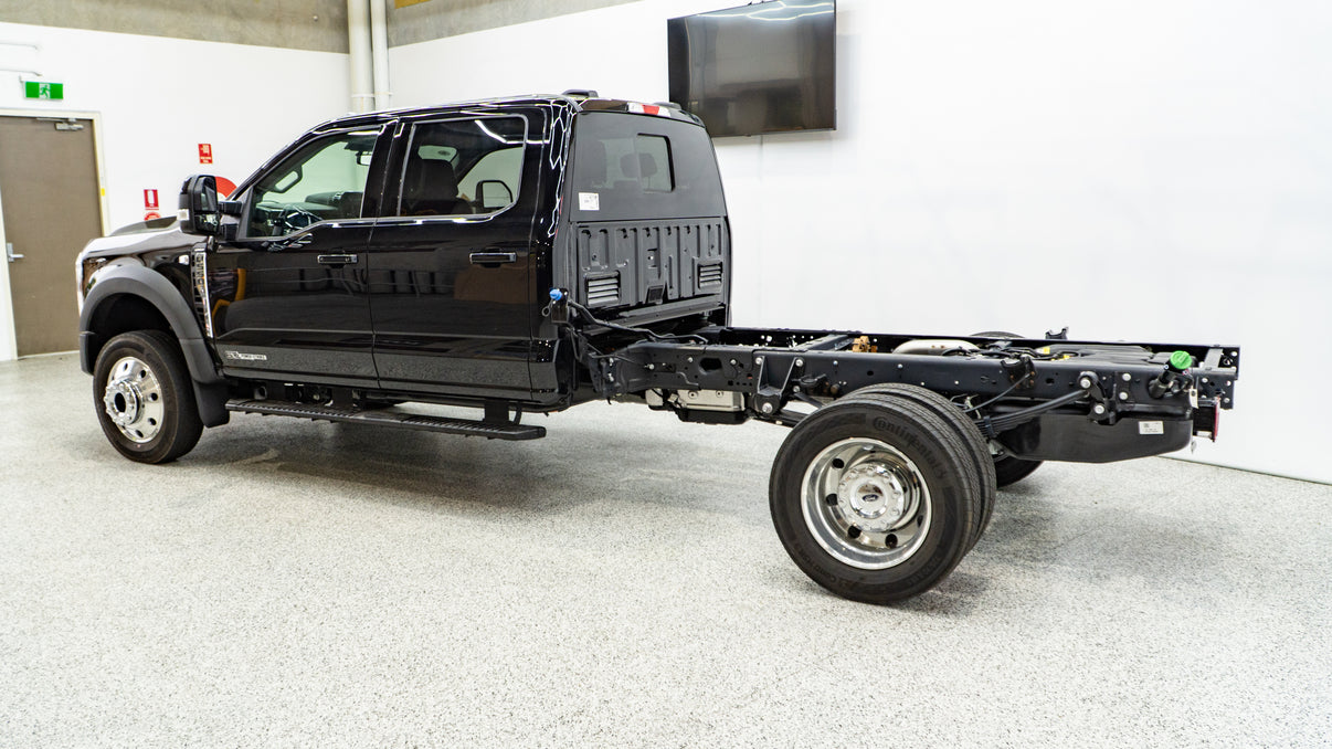 2025 FORD F-550 Lariat – American Trucks Australia